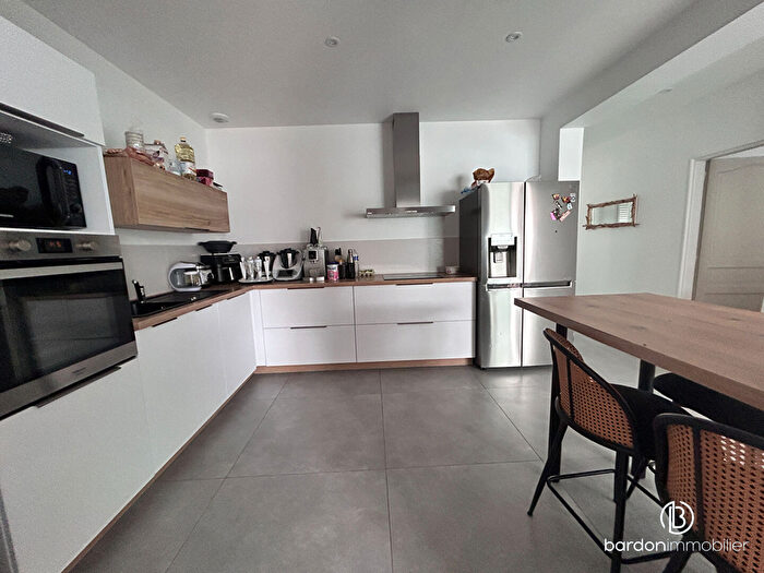 Challans, Centre-ville : Maison 5 pièces à vendre