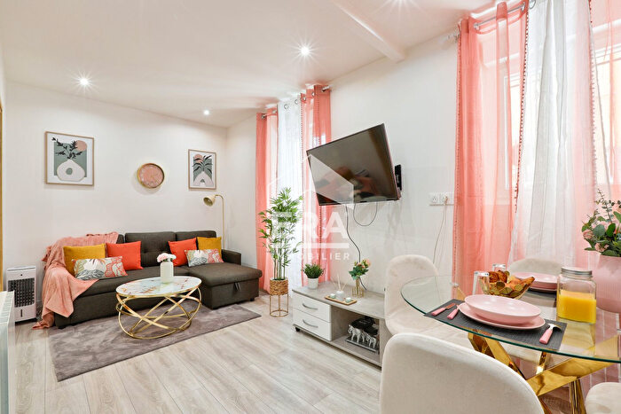 Appartement à vendre - Saint-Denis, La Plaine Saint-Denis - 2 pièces - 1 chambre