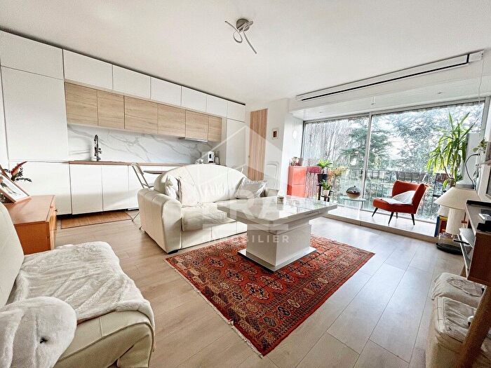 Saint-Maurice, Gravelle, Hôpital : Appartement 4 pièces à vendre