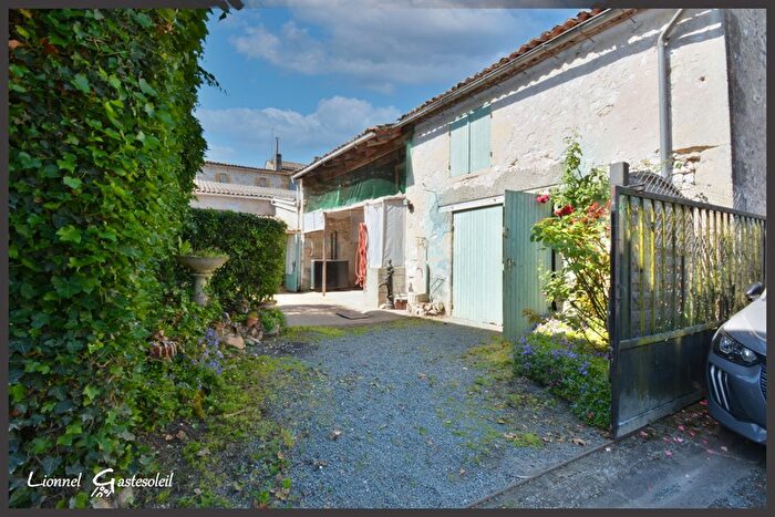 Maison 6 pièces à Port-Sainte-Foy-et-Ponchapt, à vendre