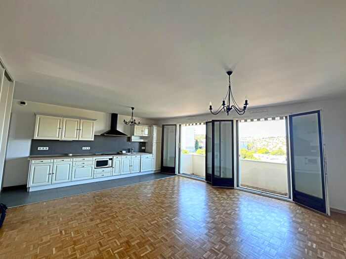 Appartement à vendre - Saint-Étienne, La Terrasse, Bel Air, Bergson, Carnot - 3 pièces - 2 chambres