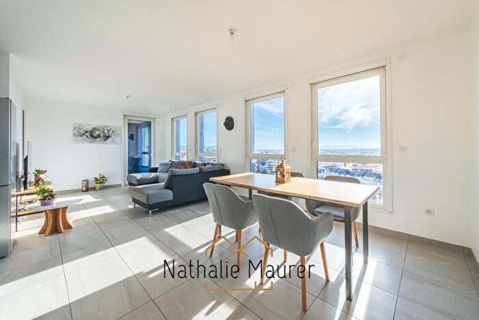 Appartement à vendre - Strasbourg, Neudorf, Etoile, Gare, Schluthfeld - 3 pièces - 2 chambres