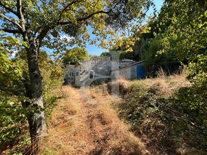 Maison à vendre - Dieulefit - 9 pièces - 6 chambres