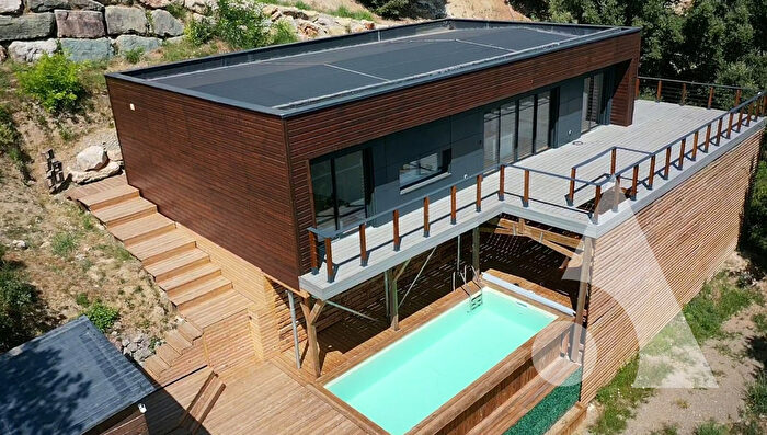 Maison à vendre - Salernes - 4 pièces - 3 chambres