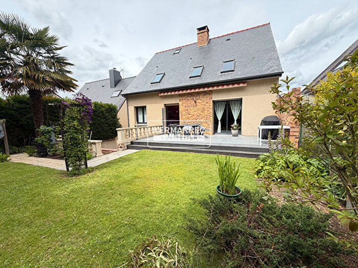 Maison 7 pièces à Vitré, Champ de Foire, à vendre
