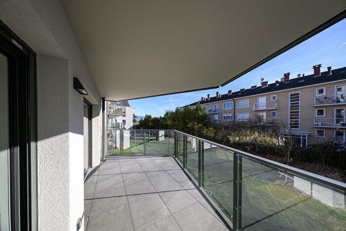 Appartement à vendre - Divonne-les-Bains - 3 pièces - 2 chambres