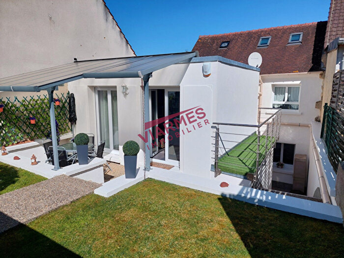 Maison à vendre - Viarmes - 5 pièces - 3 chambres