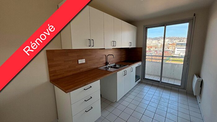 Appartement à louer - Clermont-Ferrand, Jaude, Fontgiève Saint-Alyre - 3 pièces - 2 chambres