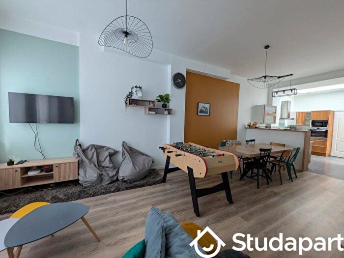 Appartement à louer - Epeule-Trichon, Roubaix - 1 pièce - 2 chambres