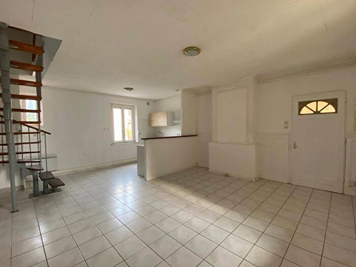 Appartement à louer - Dieupentale - 3 pièces - 2 chambres