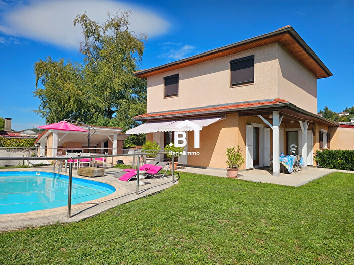 Maison à vendre - Ruy-Montceau - 6 pièces - 4 chambres