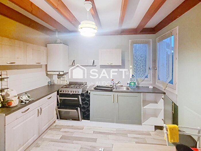 Maison à vendre - Boutiers-Saint-Trojan - 4 pièces - 3 chambres