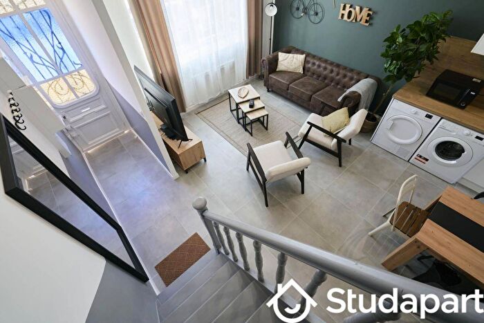 Appartement à louer - Moulins, Lille - 1 pièce - 2 chambres