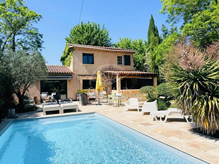 Maison 4 pièces à LIsle-sur-la-Sorgue, Velorgues, Saint-Gervais, Petit Palais, à vendre