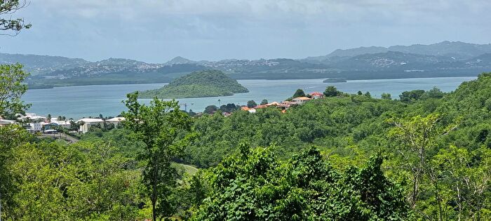 Maison à louer - Les Trois-Îlets - 5 pièces - 3 chambres