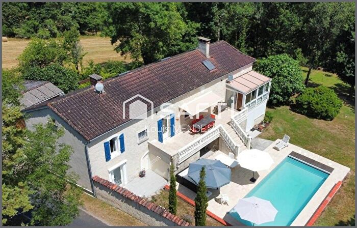 Maison à vendre - Cahors, Centre-ville - 8 pièces - 5 chambres