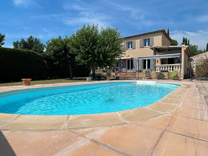Maison 5 pièces à Rognes, à vendre