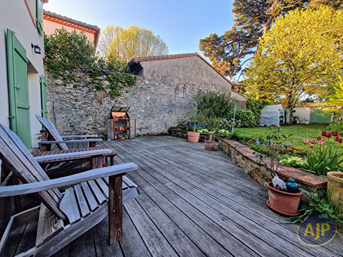 Maison à vendre - Clisson - 8 pièces - 5 chambres