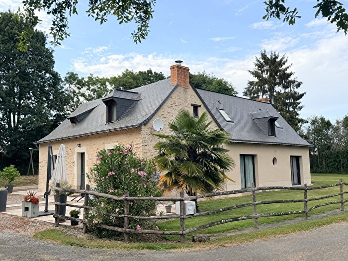 Maison 8 pièces à vendre à Brissarthe