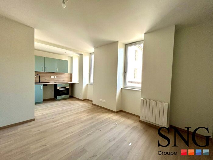 Appartement à louer - Centre Ville, Dole - 1 pièce
