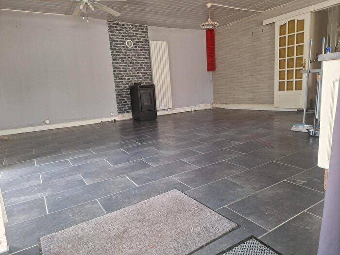 Lîle-dElle : Maison 3 pièces à vendre