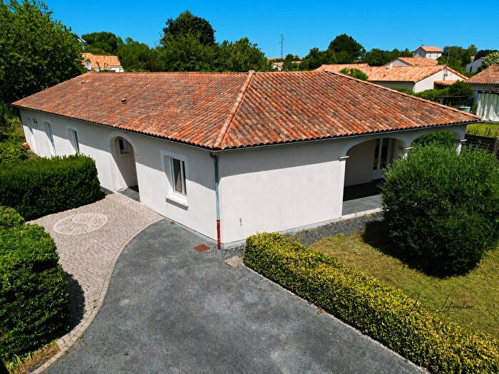 Smarves - Maison 6 pièces à vendre