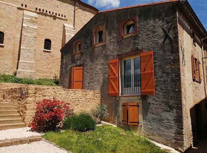 Cazalrenoux - Maison 5 pièces à louer