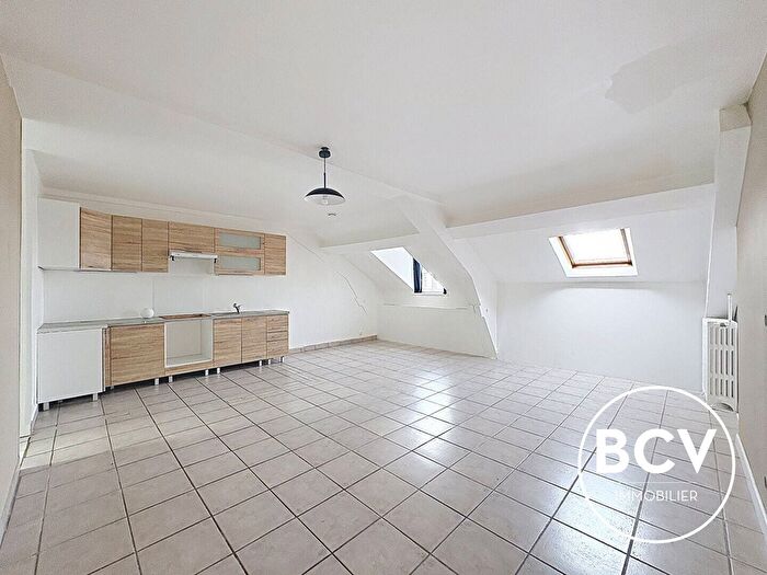 Appartement à louer - Haute Ville-Basse Ville, Chartres - 3 pièces - 2 chambres