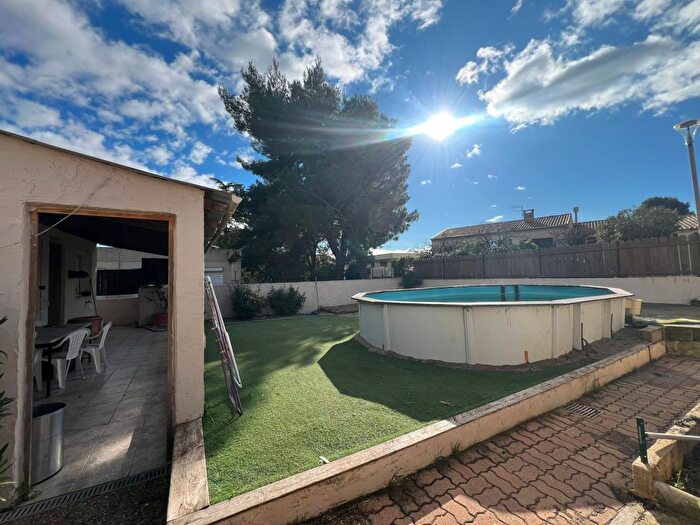 Maison à vendre - Vitrolles, Centre-ville, Roucas, Les Pins, Le Liourat - 4 pièces - 3 chambres