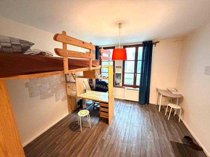 Appartement 1 pièce à louer à Besançon, Battant