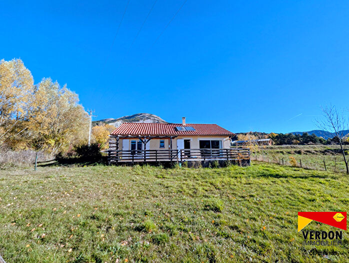 Maison à vendre - Thorame-Basse - 7 pièces - 3 chambres