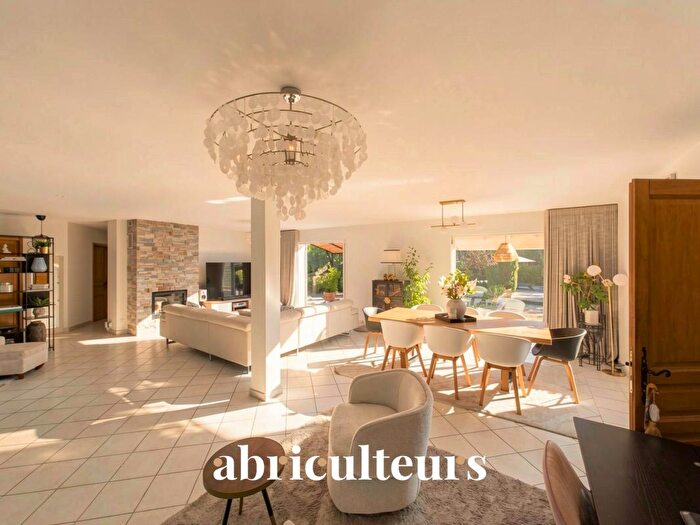 Maison 12 pièces à vendre à Aups