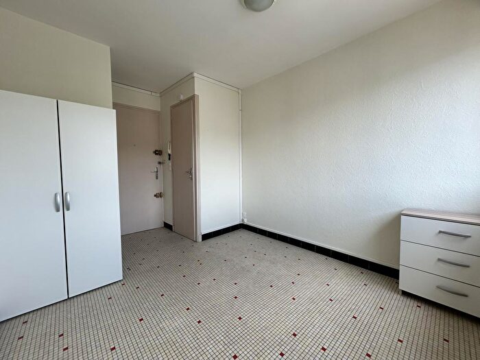 Chambéry, Centre-ville : Appartement 1 pièce à louer