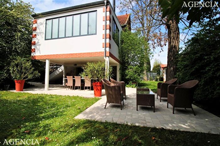 Maison à vendre - Pontault-Combault - 6 pièces - 4 chambres