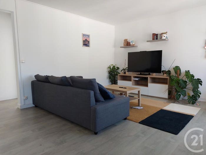 Fougères, Paron, Orières, Ecartelée, Bonabry : Appartement 3 pièces à vendre