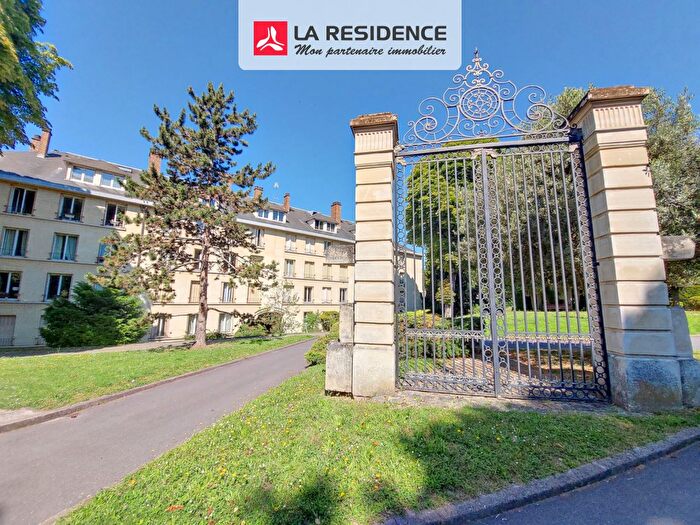 Appartement à vendre - Rueil-Malmaison, Coeur de Ville - 4 pièces - 3 chambres