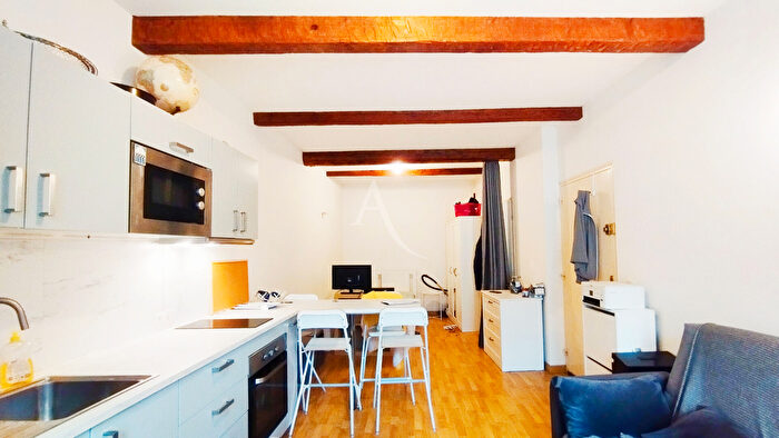 Maisons à vendre et appartements à louer - 1