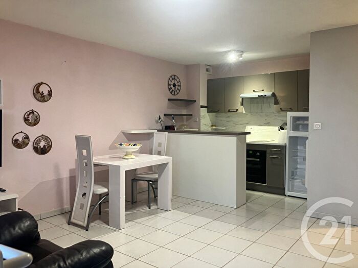 Appartement à louer - LUnion - 2 pièces - 1 chambre