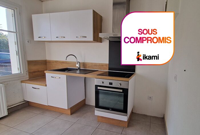 Maison à vendre - Montreuil-Bellay - 5 pièces - 4 chambres