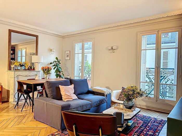 Appartement à louer - Paris e , Trudaine, Rochechouart - 3 pièces - 2 chambres