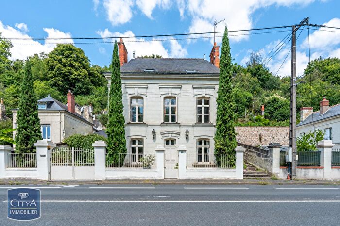 Maison à vendre - Saint-Étienne-de-Chigny - 6 pièces - 4 chambres