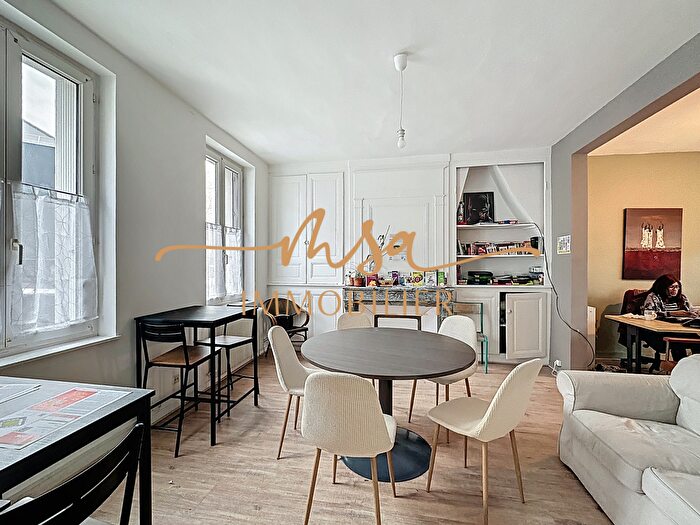 Maison à louer - Darnétal - 7 pièces - 5 chambres