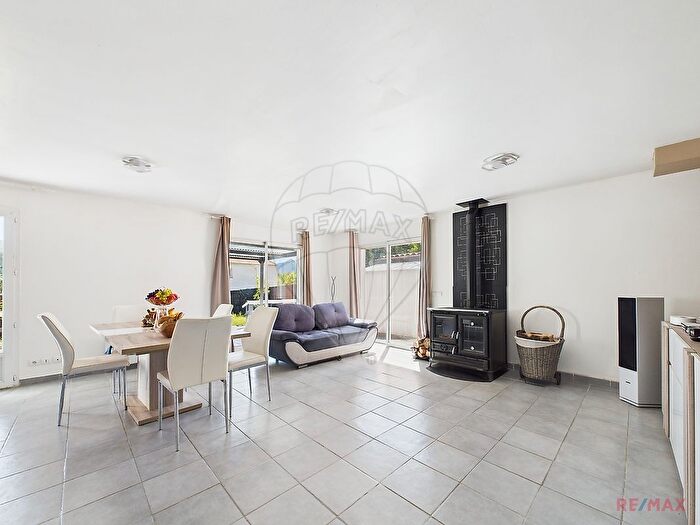 Maison à vendre - Saint-André-les-Alpes - 5 pièces - 4 chambres