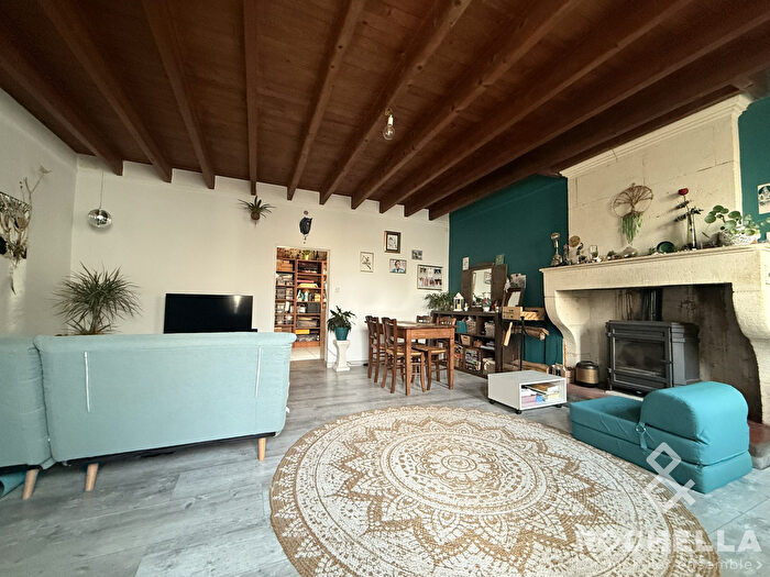 Maison à vendre - Saint-Savinien - 4 pièces - 3 chambres