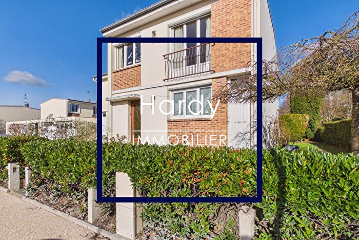 Maison à louer - Pontoise - 4 pièces - 3 chambres