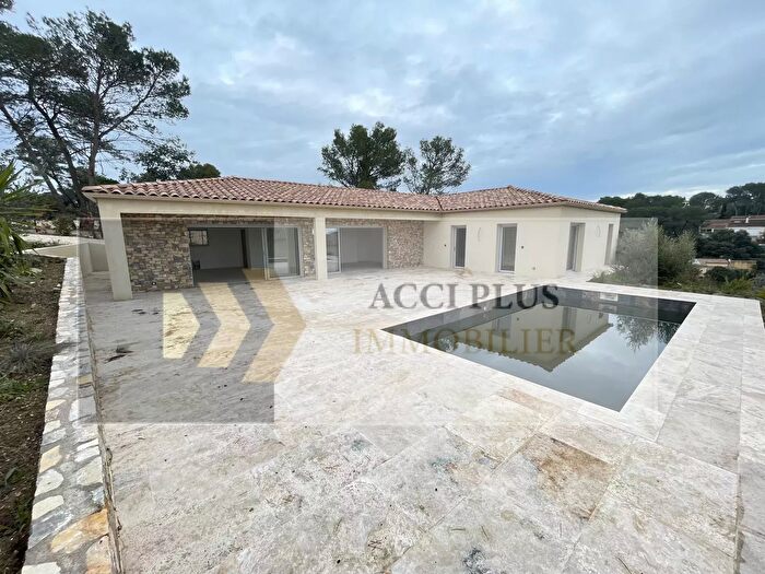 Maison à vendre - Nîmes, Mas de Lauze, Carreau de Lanes - 6 pièces - 4 chambres