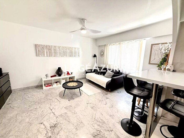 Appartement 2 pièces à Juan-les-Pins, Antibes, à louer