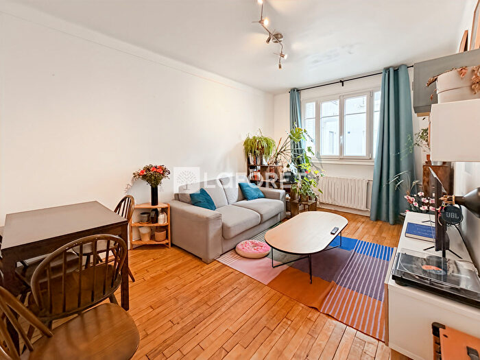 Appartement à louer - Les Lilas, Bruyères, Chassagnolle - 2 pièces - 1 chambre