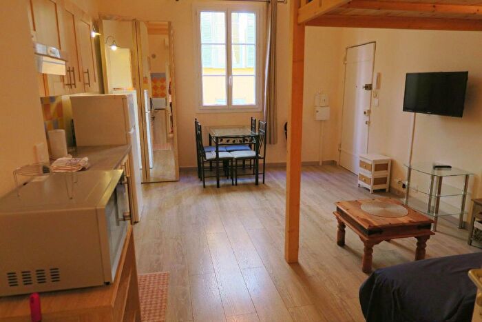 Nice, Vieux Nice - Appartement 1 pièce à louer