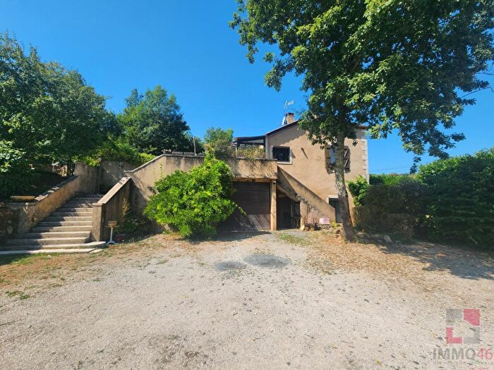 Maison à vendre - Luzech - 9 pièces - 5 chambres